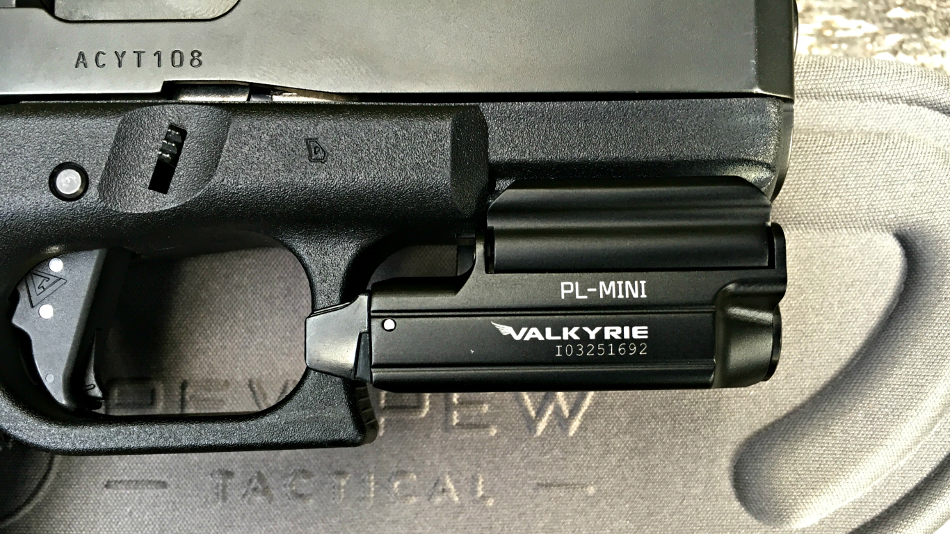 Valkyrie PL-MINI Pistol Light by Olight | Kit Badger